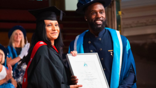 Graduation prizes and awards | Arden University